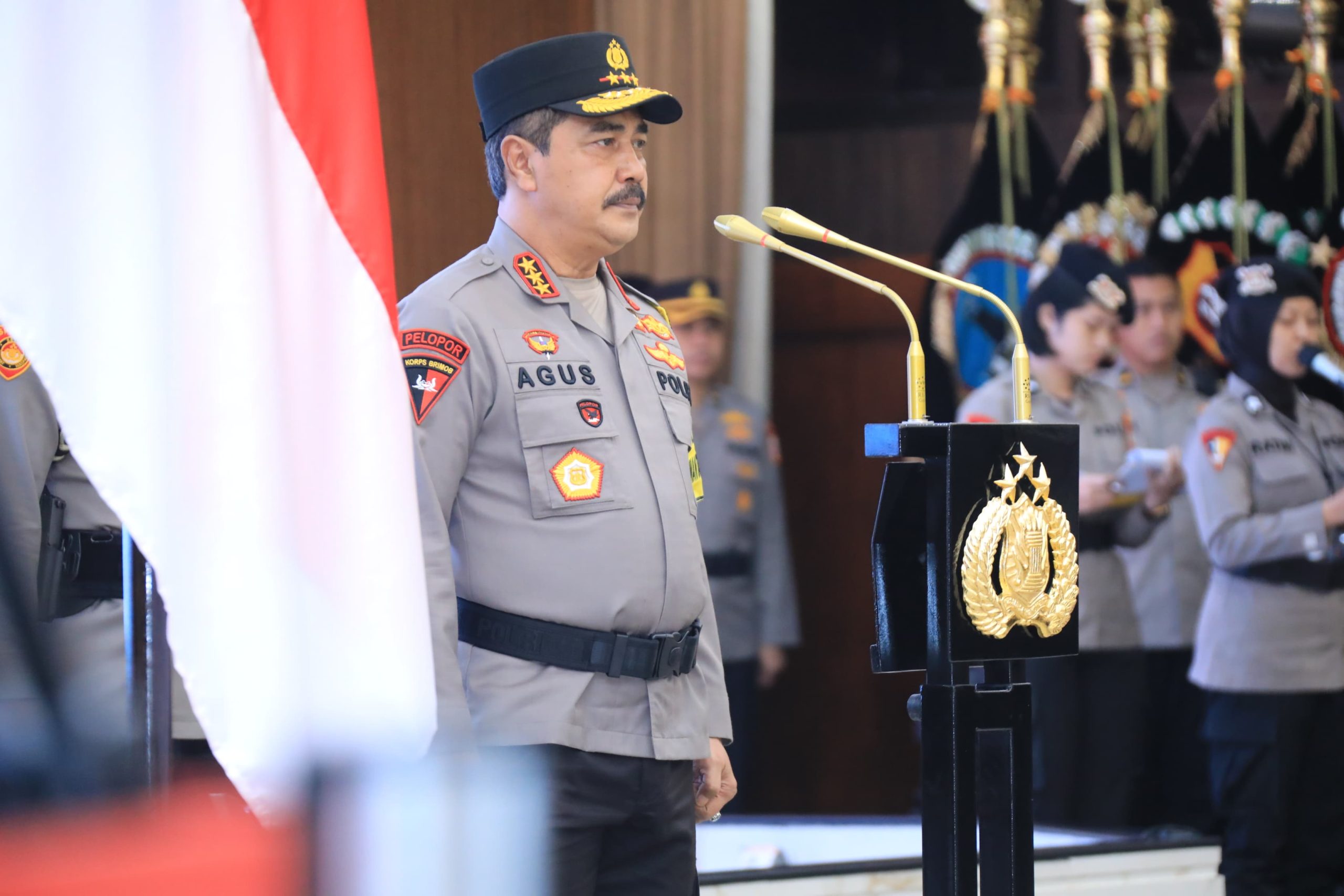 Wakapolri Pimpin Upacara Kenaikan Pangkat 4 Pati Polri - Edisi Indonesia