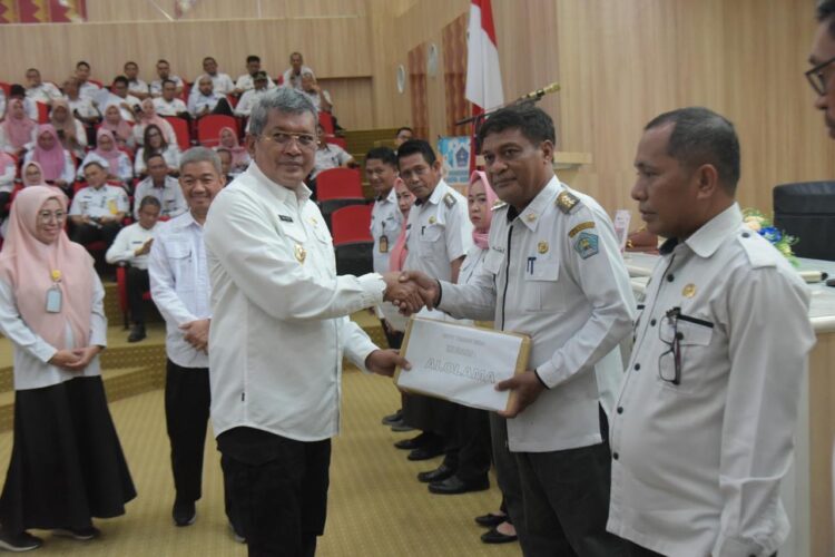 Pemkot Kendari Serahkan SPPT PBB-P2 Sebanyak 128.611 Lembar - Edisi ...